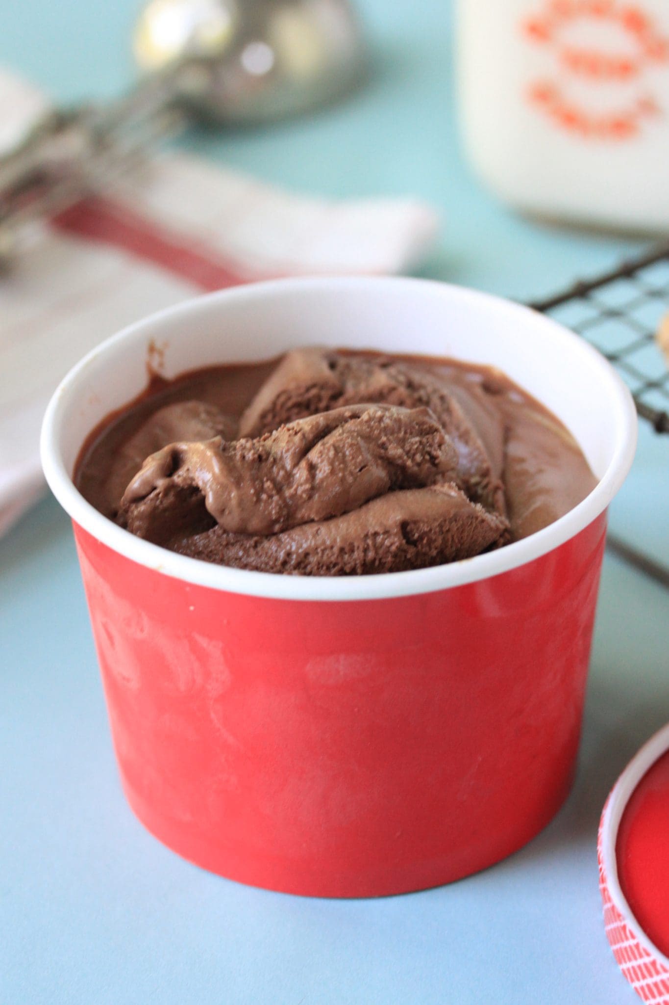 Wee Wedding Cake - Julia Usher