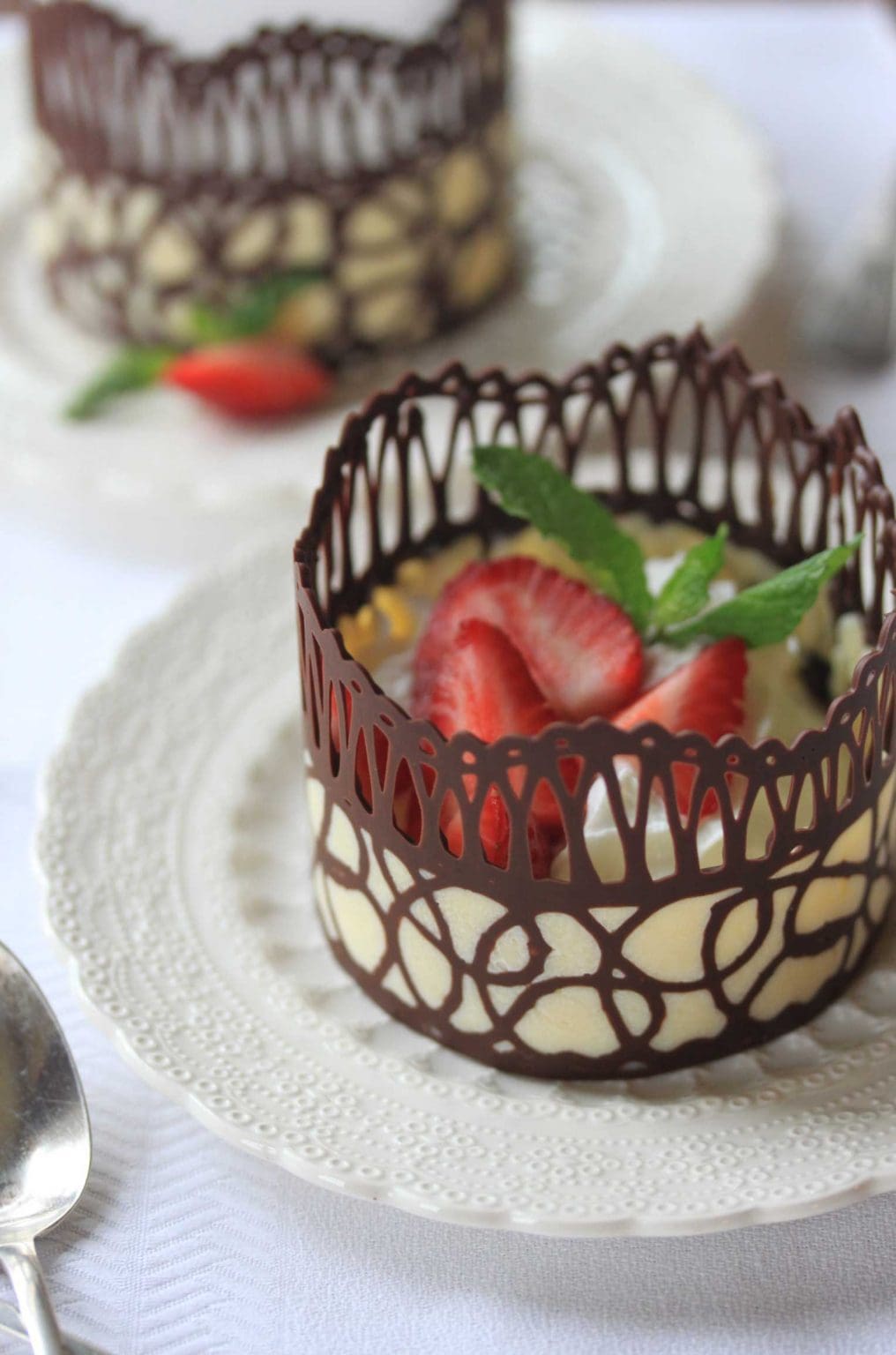 Chocolate Lace Cups - Julia Usher