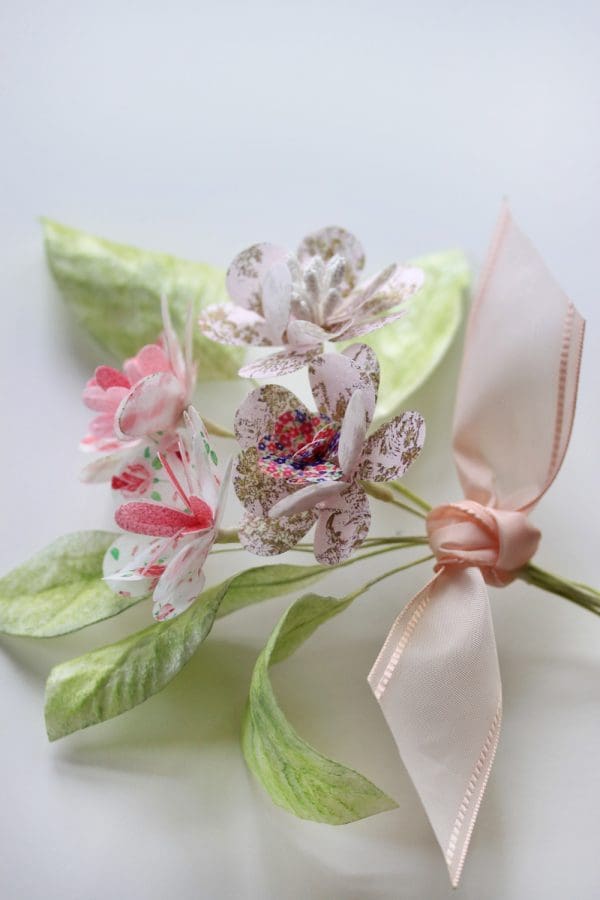 Wafer Paper Flowers - Julia Usher